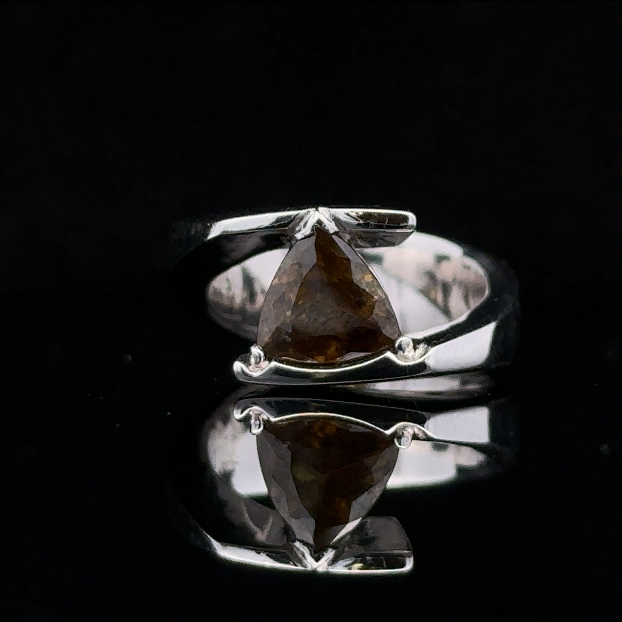 Aleena Ring in 14K white gold with Trillian sphene